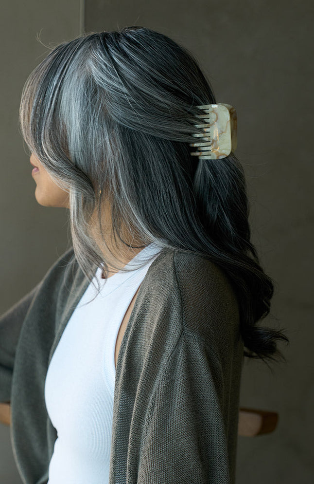 Hair Clip for thick hair, Large Double Tooth Jaw, Carrara | France Luxe